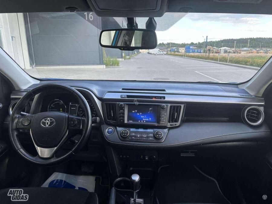 Zils Toyota RAV4 2016 Viļņa, ar dzinēja tilpumu 2.50 L un nobraukumu 210 tūkst. km par 14950 €, foto 26 vietnē AUTOMOTO.COM.LV