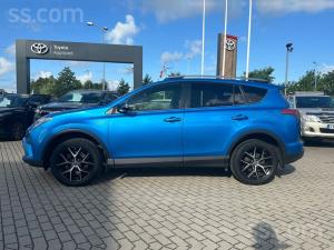 Zils Toyota RAV4 2016 Liepāja, ar dzinēja tilpumu 2.50 L un nobraukumu 137 tūkst. km par 18800 €, foto 3 vietnē AUTOMOTO.COM.LV