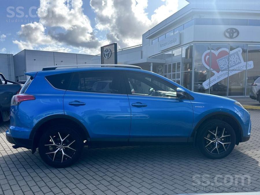 Zils Toyota RAV4 2016 Liepāja, ar dzinēja tilpumu 2.50 L un nobraukumu 137 tūkst. km par 18800 €, foto 6 vietnē AUTOMOTO.COM.LV