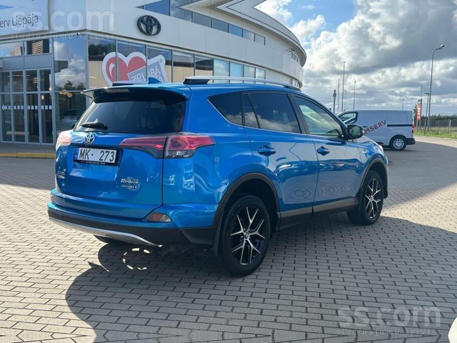 Zils Toyota RAV4 2016 Liepāja, ar dzinēja tilpumu 2.50 L un nobraukumu 137 tūkst. km par 18800 €, foto 7 vietnē AUTOMOTO.COM.LV