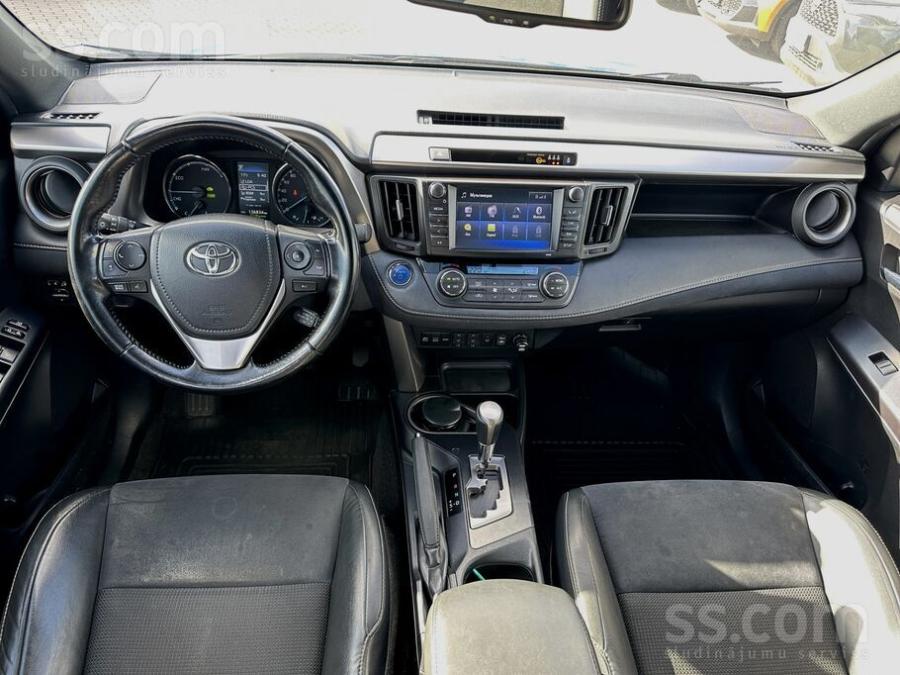 Zils Toyota RAV4 2016 Liepāja, ar dzinēja tilpumu 2.50 L un nobraukumu 137 tūkst. km par 18800 €, foto 12 vietnē AUTOMOTO.COM.LV