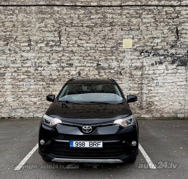 Toyota RAV4 2016 Tallina vietnē Zils Toyota RAV4 2016 Tallina, ar dzinēja tilpumu 2.00 L un nobraukumu 139 tūkst. km par 15900 €, foto 1 vietnē AUTOMOTO.COM.LV