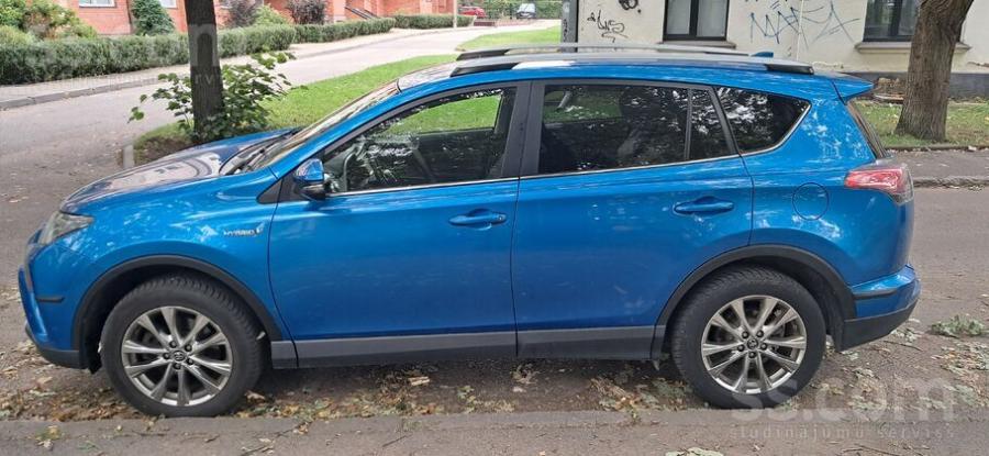 Zils Toyota RAV4 2016 Rīga, ar dzinēja tilpumu 2.50 L un nobraukumu 152 tūkst. km par 16200 €, foto 3 vietnē AUTOMOTO.COM.LV