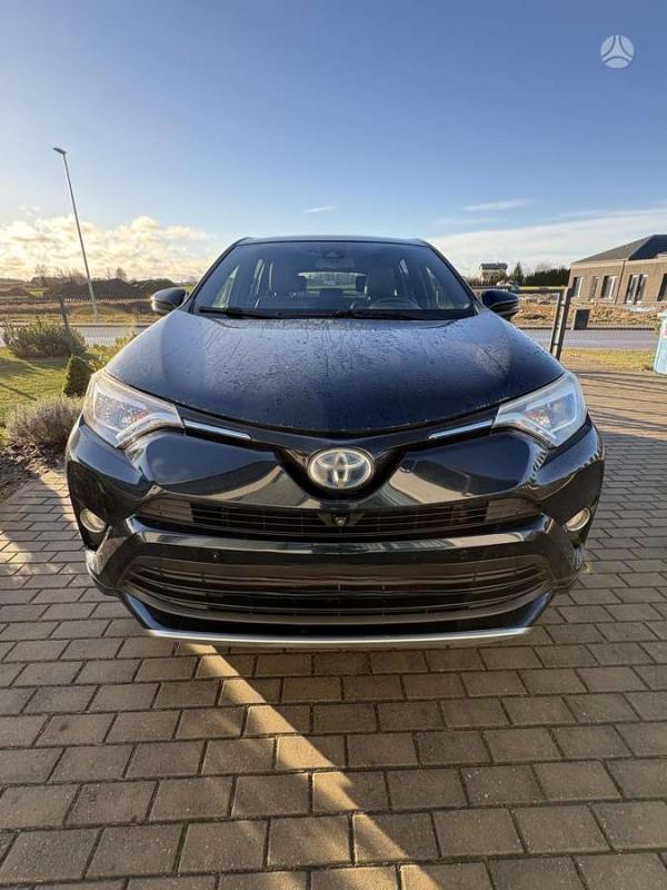 Zils Toyota RAV4 2016 Kauņa, ar dzinēja tilpumu 2.49 L un nobraukumu 279 tūkst. km par 12600 €, foto 6 vietnē AUTOMOTO.COM.LV