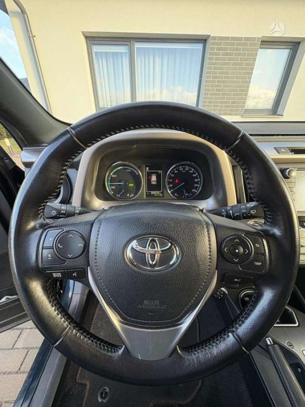 Zils Toyota RAV4 2016 Kauņa, ar dzinēja tilpumu 2.49 L un nobraukumu 279 tūkst. km par 12600 €, foto 8 vietnē AUTOMOTO.COM.LV