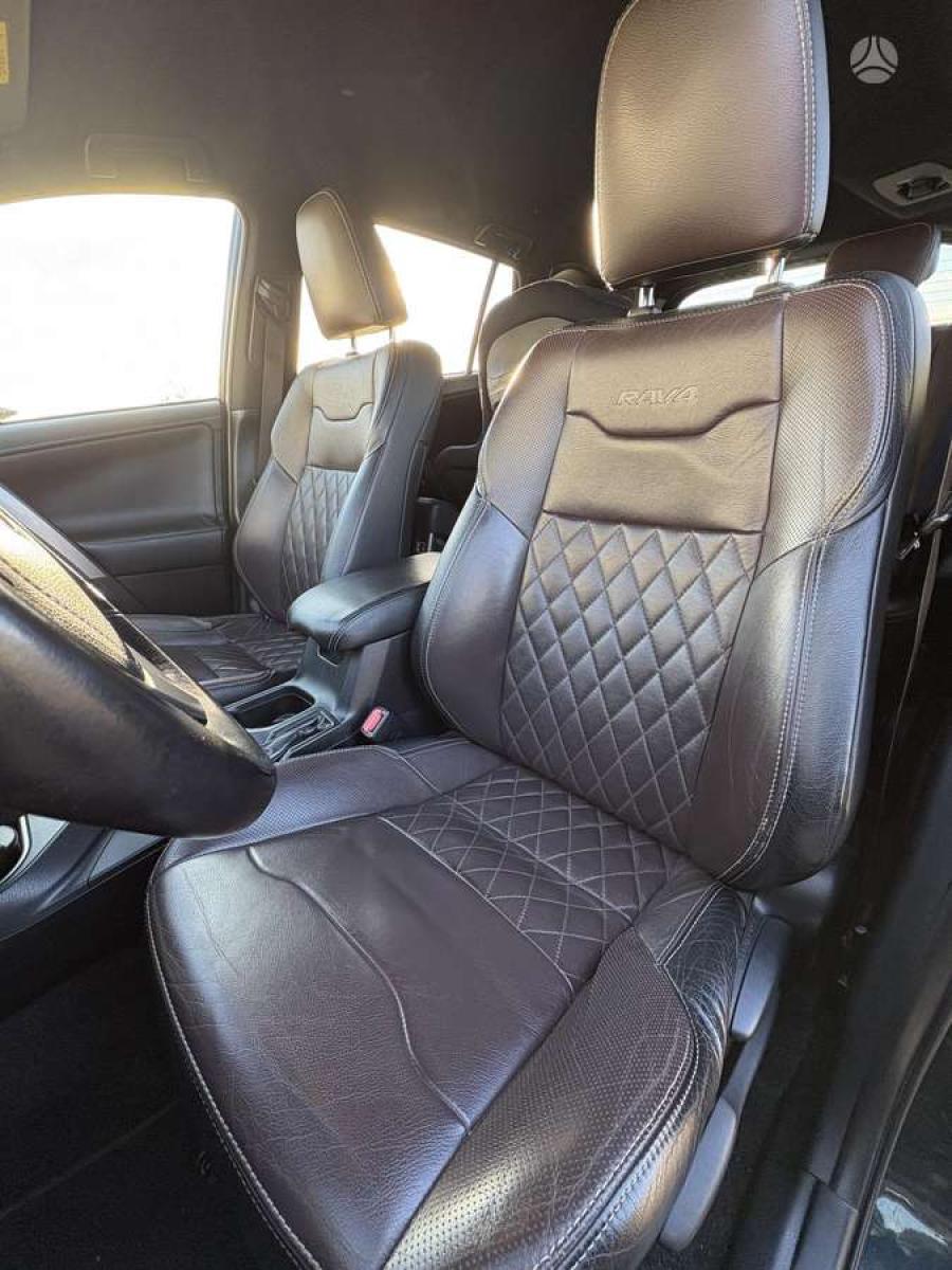 Zils Toyota RAV4 2016 Kauņa, ar dzinēja tilpumu 2.49 L un nobraukumu 279 tūkst. km par 12600 €, foto 12 vietnē AUTOMOTO.COM.LV