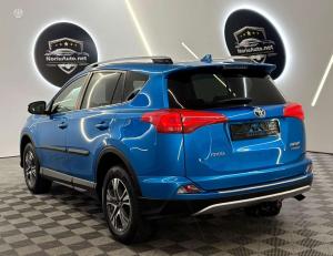 Blue Toyota RAV4 2016 in Marijampole, with an engine capacity of 2.49 L and mileage of 144 thousand km for 17999 €, photo 17 on AUTOMOTO.COM.LV