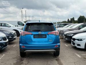 Zils Toyota RAV4 2016 Panevēža, ar dzinēja tilpumu 2.50 L un nobraukumu 274 tūkst. km par 13800 €, foto 7 vietnē AUTOMOTO.COM.LV