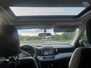 Blue Toyota RAV4 2016 in Vilnius, with an engine capacity of 2.50 L and mileage of 146 thousand km for 15900 €, photo 8 on AUTOMOTO.COM.LV