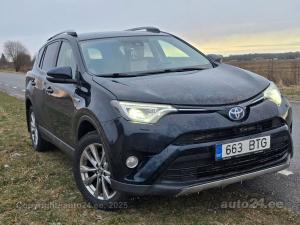 Blue Toyota RAV4 2017 in Tallinn, with an engine capacity of 2.50 L and mileage of 305 thousand km for 16200 €, photo  on AUTOMOTO.COM.LV