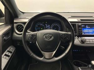 Blue Toyota RAV4 2017 in Panevezys, with an engine capacity of 2.49 L and mileage of 175 thousand km for 18590 €, photo 23 on AUTOMOTO.COM.LV