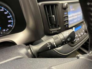 Blue Toyota RAV4 2017 in Panevezys, with an engine capacity of 2.49 L and mileage of 175 thousand km for 18590 €, photo 27 on AUTOMOTO.COM.LV
