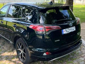 Blue Toyota RAV4 2017 in Kaunas, with an engine capacity of 2.49 L and mileage of 158 thousand km for 16999 €, photo 9 on AUTOMOTO.COM.LV