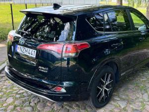 Blue Toyota RAV4 2017 in Kaunas, with an engine capacity of 2.49 L and mileage of 158 thousand km for 16999 €, photo 11 on AUTOMOTO.COM.LV