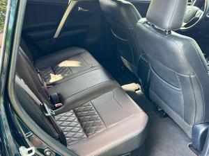 Blue Toyota RAV4 2017 in Kaunas, with an engine capacity of 2.49 L and mileage of 158 thousand km for 16999 €, photo 24 on AUTOMOTO.COM.LV