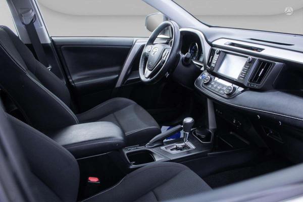 Zils Toyota RAV4 2017 Kauņa, ar dzinēja tilpumu 2.50 L un nobraukumu 192 tūkst. km par 17490 €, foto 10 vietnē AUTOMOTO.COM.LV