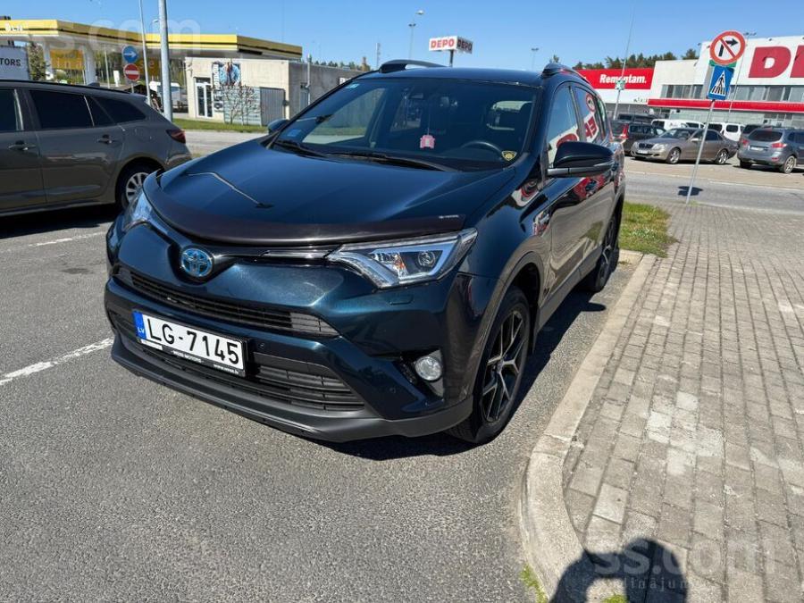 Zils Toyota RAV4 2018 Ogre, ar dzinēja tilpumu 2.50 L un nobraukumu 123 tūkst. km par 19000 €, foto 1 vietnē AUTOMOTO.COM.LV