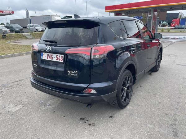 Blue Toyota RAV4 2018 in Vilnius, with an engine capacity of 2.50 L and mileage of 79 thousand km for 15999 €, photo 4 on AUTOMOTO.COM.LV