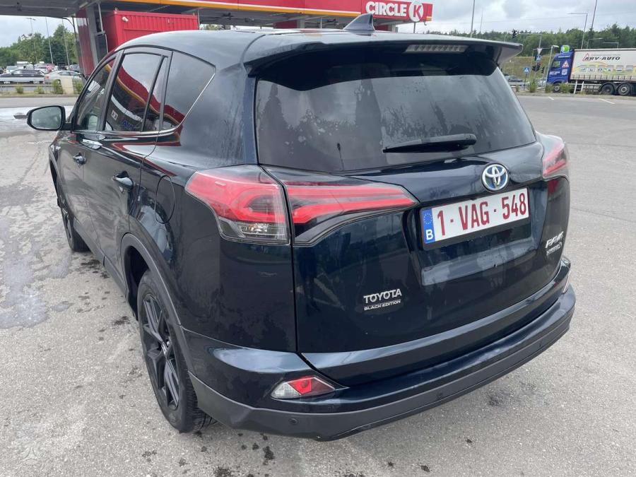 Blue Toyota RAV4 2018 in Vilnius, with an engine capacity of 2.50 L and mileage of 79 thousand km for 15999 €, photo 7 on AUTOMOTO.COM.LV
