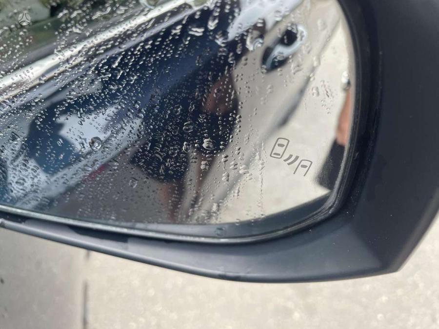 Blue Toyota RAV4 2018 in Vilnius, with an engine capacity of 2.50 L and mileage of 79 thousand km for 15999 €, photo 20 on AUTOMOTO.COM.LV