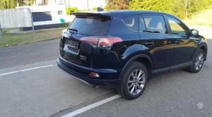 Blue Toyota RAV4 2018 in Vilnius, with an engine capacity of 2.50 L and mileage of 285 thousand km for 12999 €, photo  on AUTOMOTO.COM.LV