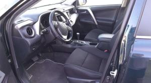 Blue Toyota RAV4 2018 in Vilnius, with an engine capacity of 2.50 L and mileage of 285 thousand km for 12999 €, photo 10 on AUTOMOTO.COM.LV