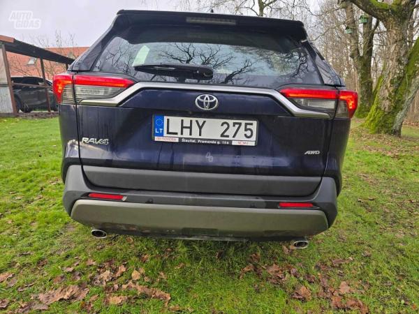 Blue Toyota RAV4 2019 in Taurage, with an engine capacity of 2.00 L and mileage of 65 thousand km for 22999 €, photo 5 on AUTOMOTO.COM.LV
