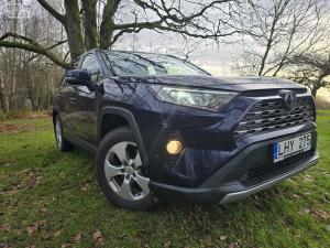 Blue Toyota RAV4 2019 in Taurage, with an engine capacity of 2.00 L and mileage of 65 thousand km for 22999 €, photo 9 on AUTOMOTO.COM.LV