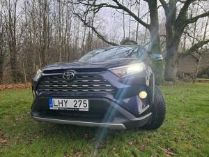 Blue Toyota RAV4 2019 in Taurage, with an engine capacity of 2.00 L and mileage of 65 thousand km for 22999 €, photo 10 on AUTOMOTO.COM.LV