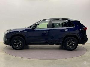 Blue Toyota RAV4 2019 in Panevezys, with an engine capacity of 2.49 L and mileage of 183 thousand km for 23990 €, photo 5 on AUTOMOTO.COM.LV