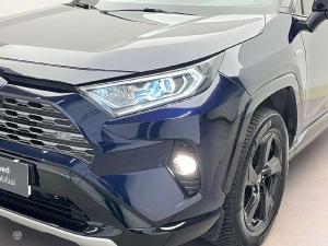 Blue Toyota RAV4 2019 in Panevezys, with an engine capacity of 2.49 L and mileage of 183 thousand km for 23990 €, photo 36 on AUTOMOTO.COM.LV
