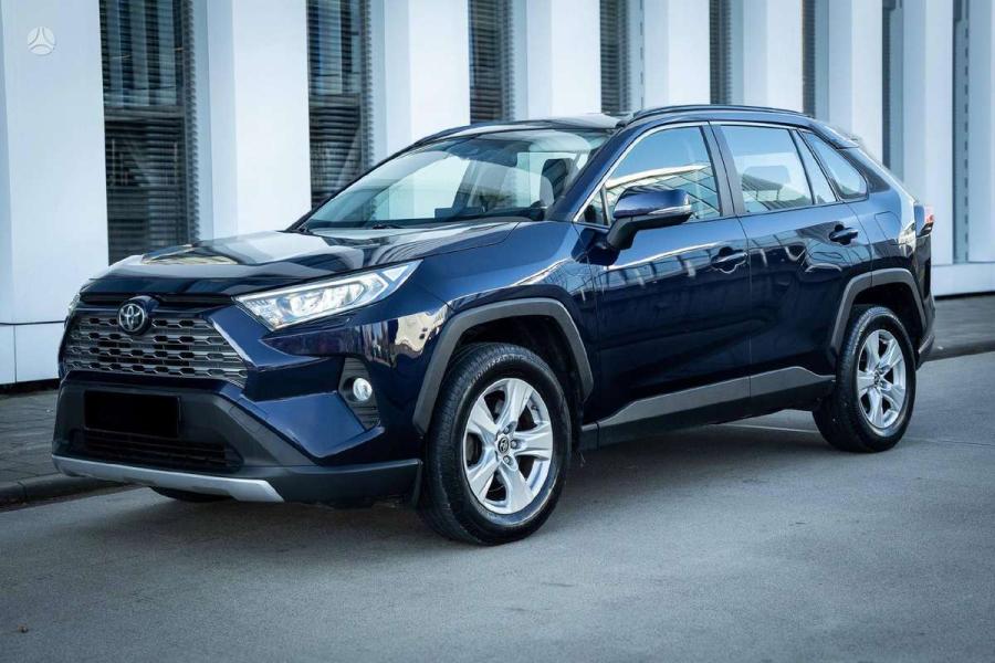 Zils Toyota RAV4 2019 Viļņa, ar dzinēja tilpumu 1.99 L un nobraukumu 139 tūkst. km par 20500 €, foto 1 vietnē AUTOMOTO.COM.LV