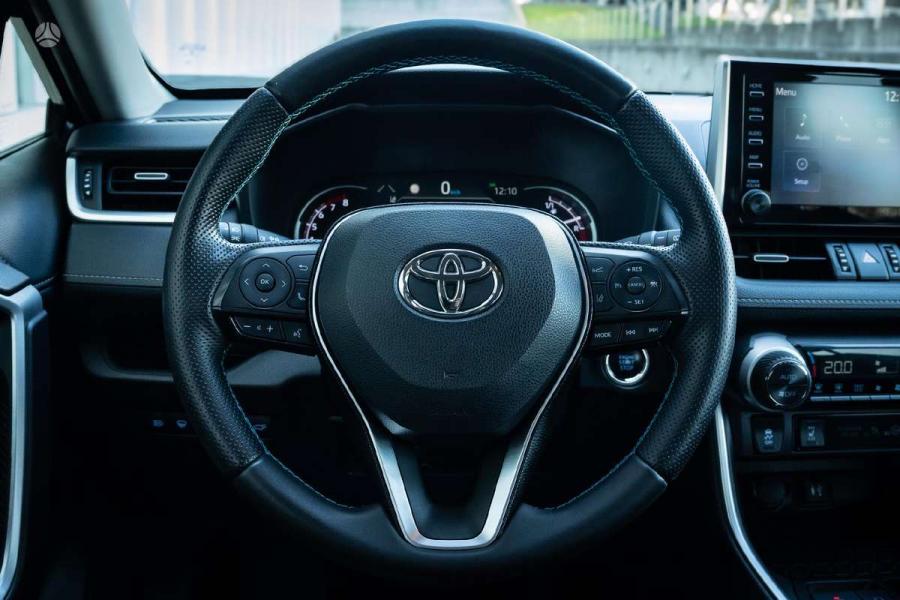 Zils Toyota RAV4 2019 Viļņa, ar dzinēja tilpumu 1.99 L un nobraukumu 139 tūkst. km par 20500 €, foto 22 vietnē AUTOMOTO.COM.LV