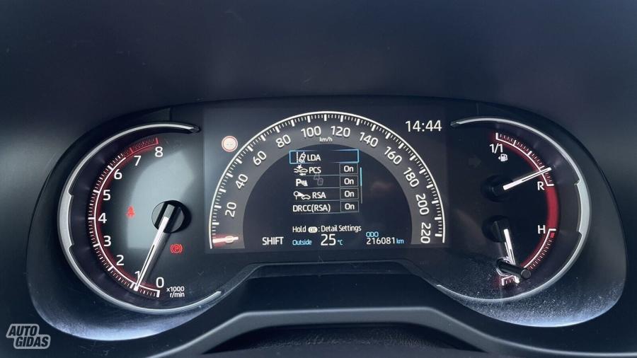 Blue Toyota RAV4 2019 in Marijampole, with an engine capacity of 2.00 L and mileage of 216 thousand km for 17900 €, photo 18 on AUTOMOTO.COM.LV