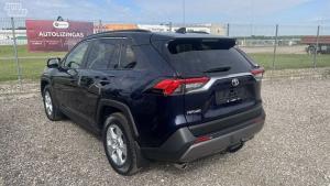 Blue Toyota RAV4 2019 in Marijampole, with an engine capacity of 2.00 L and mileage of 216 thousand km for 17900 €, photo 8 on AUTOMOTO.COM.LV