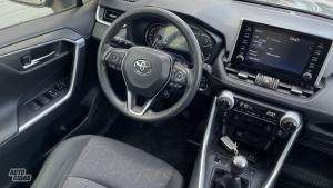 Blue Toyota RAV4 2019 in Marijampole, with an engine capacity of 2.00 L and mileage of 216 thousand km for 17900 €, photo 27 on AUTOMOTO.COM.LV