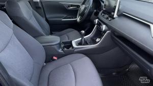 Blue Toyota RAV4 2019 in Marijampole, with an engine capacity of 2.00 L and mileage of 216 thousand km for 17900 €, photo 31 on AUTOMOTO.COM.LV