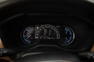 Blue Toyota RAV4 2019 in Jelgava, with an engine capacity of 2.50 L and mileage of 97 thousand km for 28950 €, photo 22 on AUTOMOTO.COM.LV
