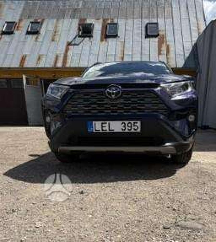 Blue Toyota RAV4 2019 in Kaunas, with an engine capacity of 1.99 L and mileage of 138 thousand km for 23000 €, photo 7 on AUTOMOTO.COM.LV