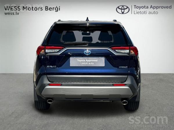 Zils Toyota RAV4 2019 Rīga, ar dzinēja tilpumu 2.50 L un nobraukumu 92 tūkst. km par 29990 €, foto 4 vietnē AUTOMOTO.COM.LV