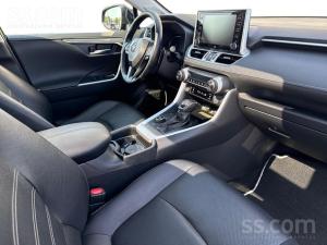Zils Toyota RAV4 2019 Rīga, ar dzinēja tilpumu 2.50 L un nobraukumu 92 tūkst. km par 29990 €, foto 7 vietnē AUTOMOTO.COM.LV