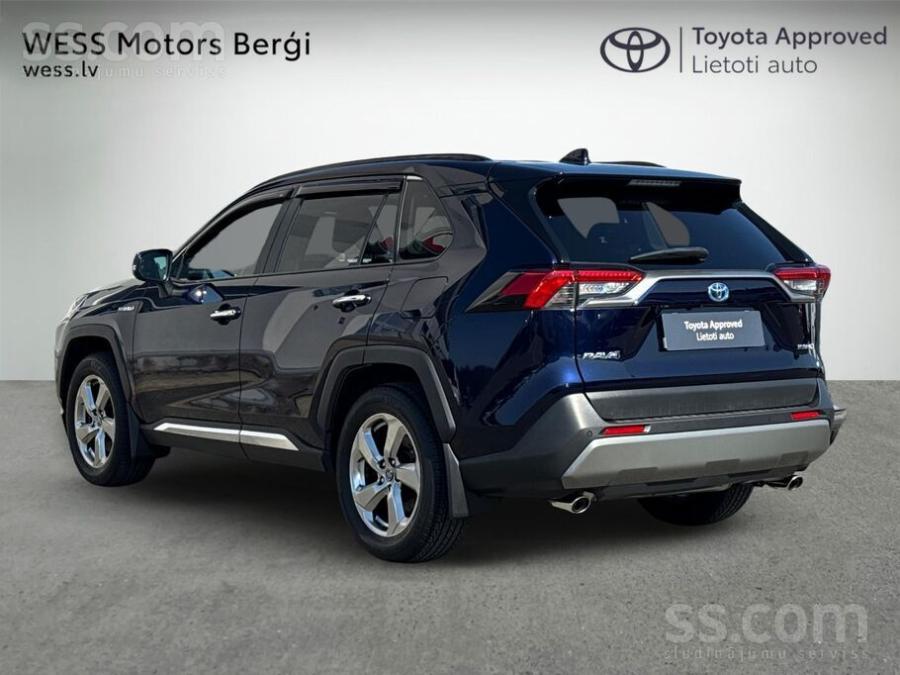 Zils Toyota RAV4 2019 Rīga, ar dzinēja tilpumu 2.50 L un nobraukumu 92 tūkst. km par 29990 €, foto 26 vietnē AUTOMOTO.COM.LV
