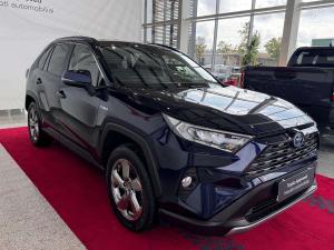 Blue Toyota RAV4 2019 in Siauliai, with an engine capacity of 2.49 L and mileage of 159 thousand km for 23900 €, photo 3 on AUTOMOTO.COM.LV