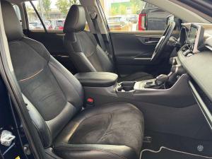 Blue Toyota RAV4 2019 in Siauliai, with an engine capacity of 2.49 L and mileage of 159 thousand km for 23900 €, photo 23 on AUTOMOTO.COM.LV