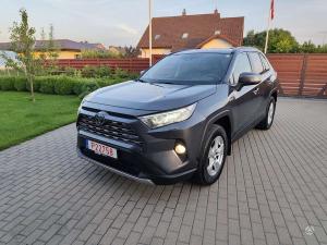 Blue Toyota RAV4 2019 in Klaipeda, with an engine capacity of 2.49 L and mileage of 262 thousand km for 20900 €, photo 1 on AUTOMOTO.COM.LV