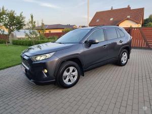 Blue Toyota RAV4 2019 in Klaipeda, with an engine capacity of 2.49 L and mileage of 262 thousand km for 20900 €, photo 3 on AUTOMOTO.COM.LV