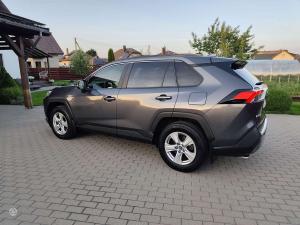 Blue Toyota RAV4 2019 in Klaipeda, with an engine capacity of 2.49 L and mileage of 262 thousand km for 20900 €, photo 5 on AUTOMOTO.COM.LV
