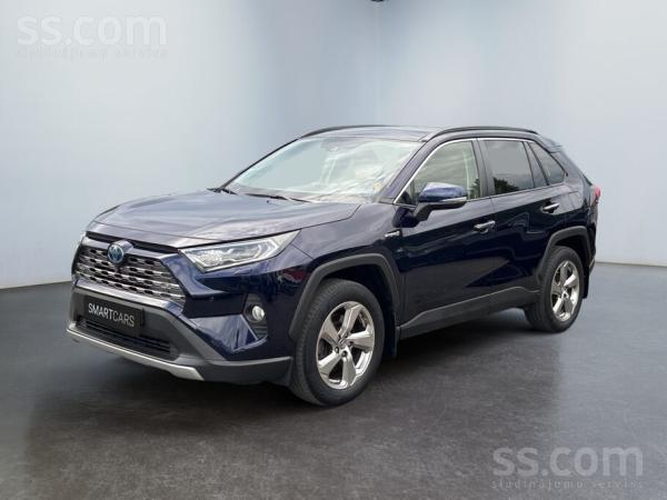 Toyota RAV4 2019 Rīga vietnē Zils Toyota RAV4 2019 Rīga, ar dzinēja tilpumu 2.50 L un nobraukumu 130 tūkst. km par 25600 €, foto 1 vietnē AUTOMOTO.COM.LV