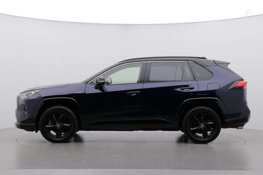 Blue Toyota RAV4 2019 in Vilnius, with an engine capacity of 2.49 L and mileage of 121 thousand km for 30900 €, photo 5 on AUTOMOTO.COM.LV