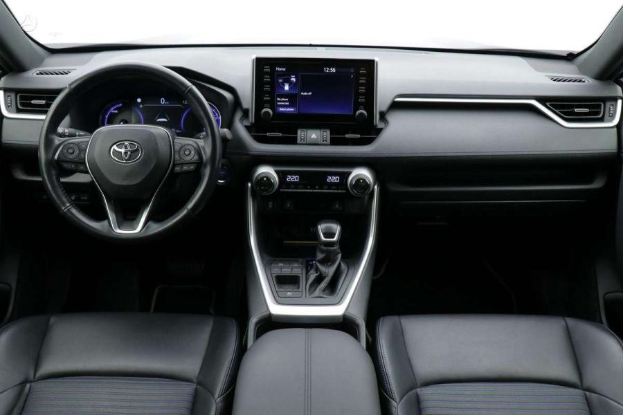 Blue Toyota RAV4 2019 in Vilnius, with an engine capacity of 2.49 L and mileage of 121 thousand km for 30900 €, photo 8 on AUTOMOTO.COM.LV